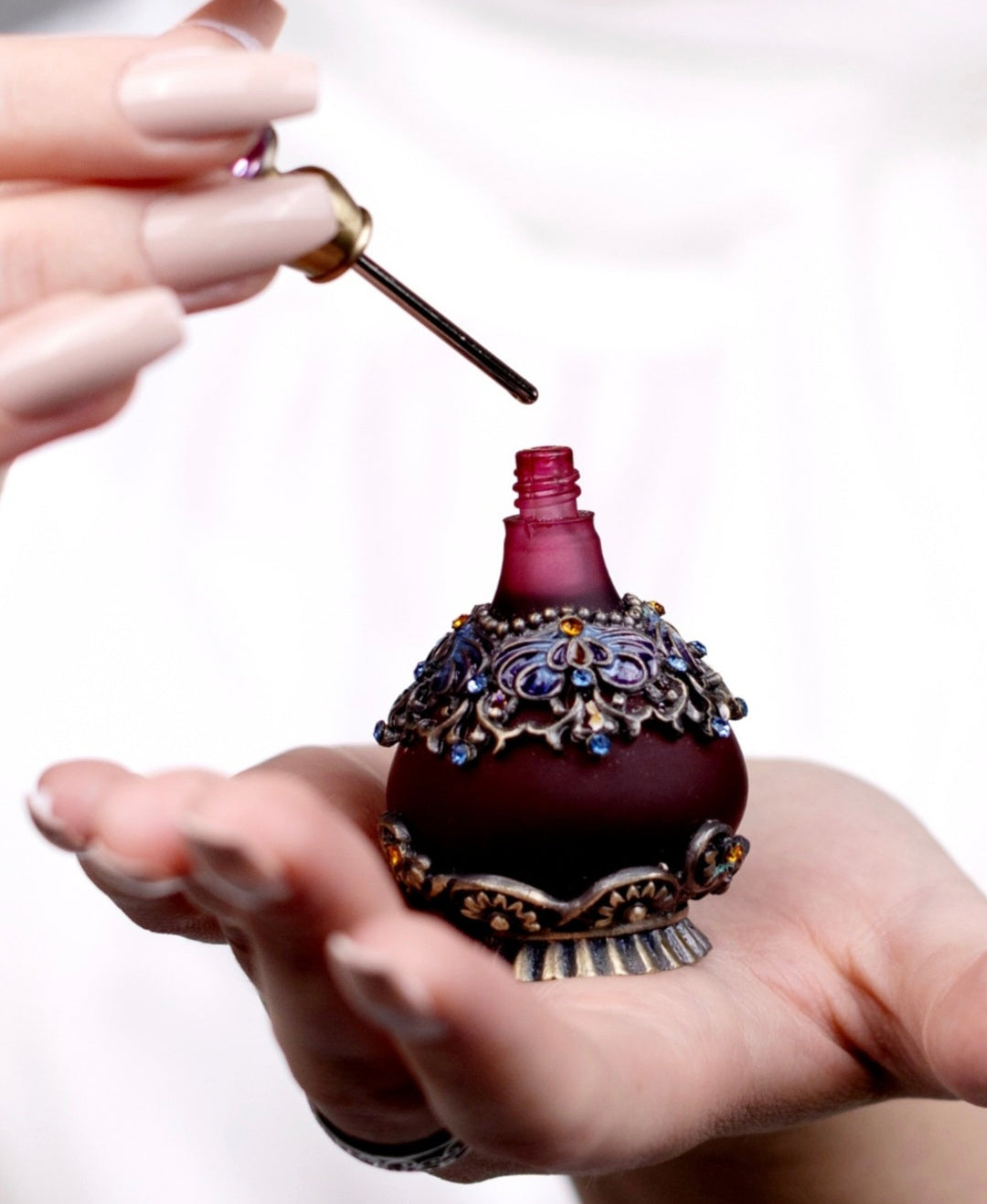 How to Layer your Tapputi Egyptian Perfume Oils | Tapputi